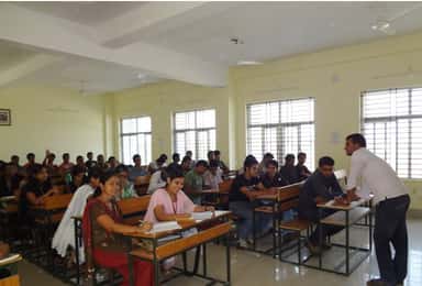 Maharaja College - Admission 2026, Fees, Courses, Placement, Ranking