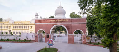 Lucknow University - Admission 2026, Fees, Courses, Cutoff, Placement ...