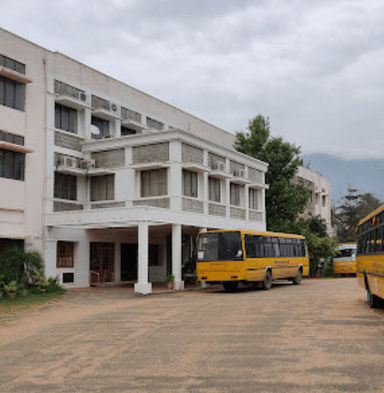 Sree Narayana Guru College, Coimbatore - Admission 2026, Fees, Courses ...