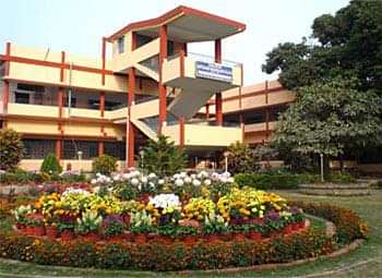 Barrackpore Rastraguru Surendranath College - Admission 2026, Fees ...