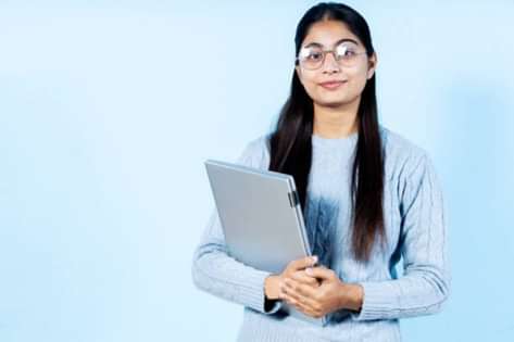 ISC Class 12 Physics Chapter-Wise Weightage 2024 | CollegeDekho