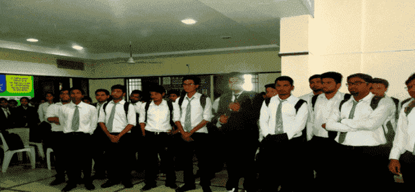 Campus Drive at SB Jain Institute of Engineering, Management & Research ...